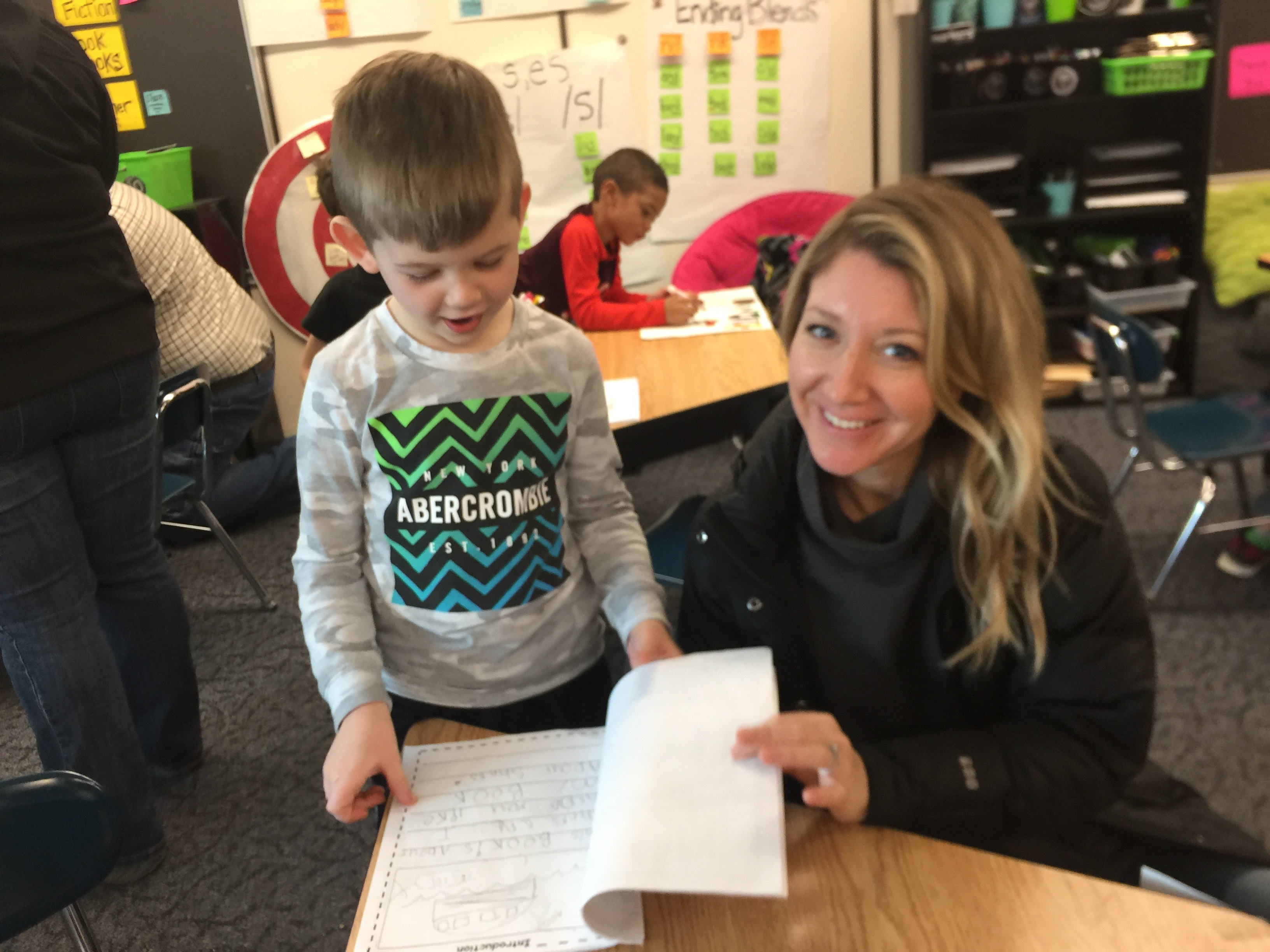 Round Elementary School - About Us