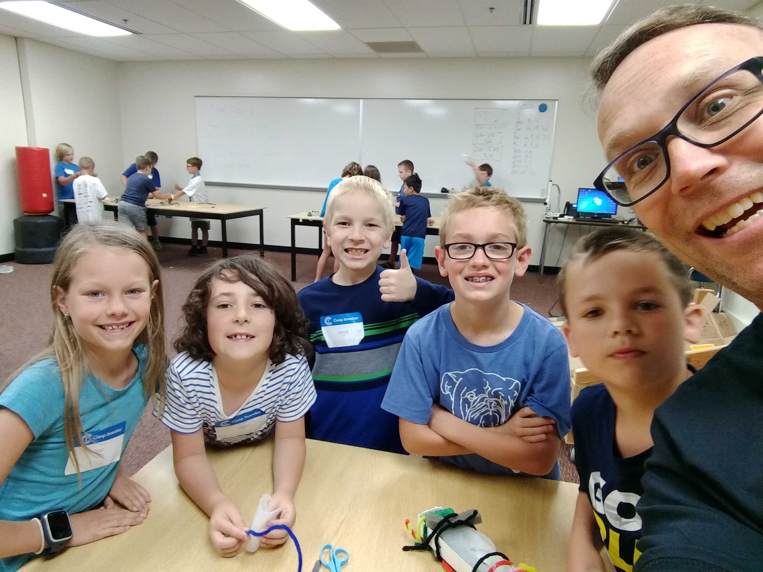 Round Elementary School - About Us